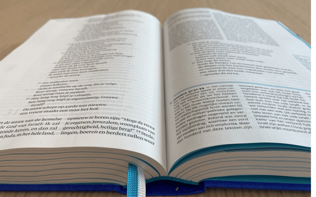 Voorpublicatie in PDF – Bijbel met bijdragen over geloof, cultuur en ...